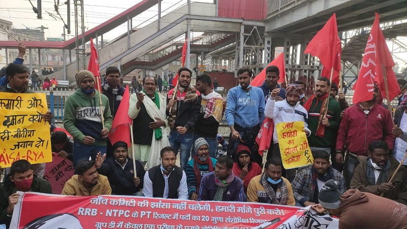 Youth protests for employment see overwhelming response in Bihar ...