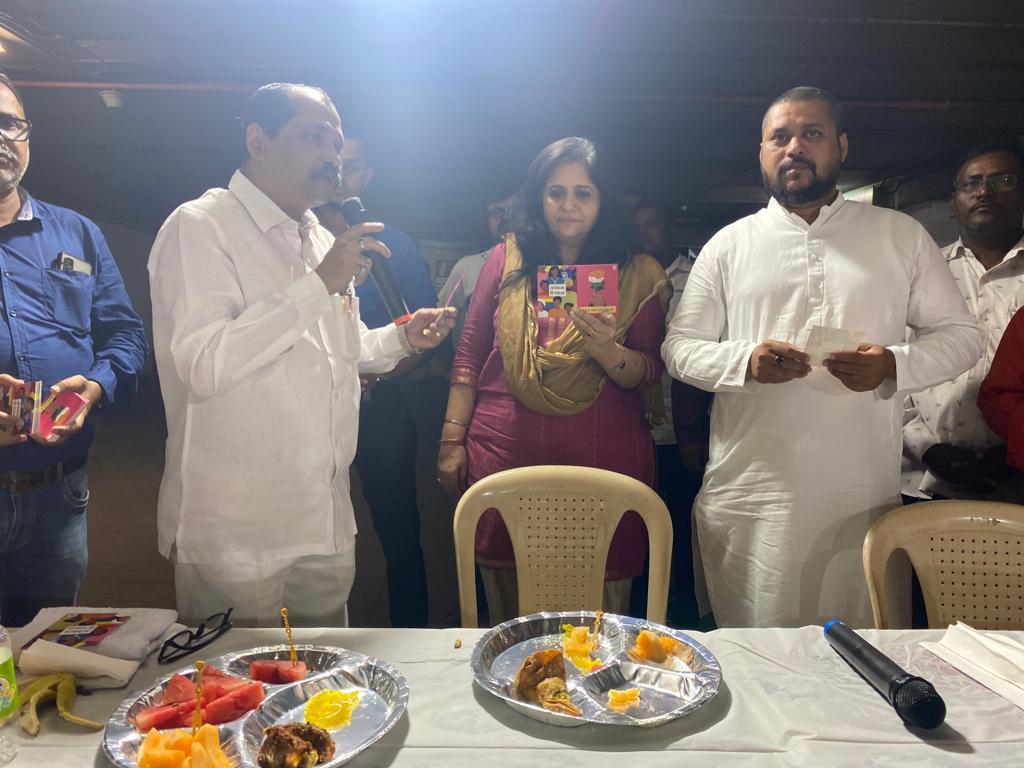 Where was the patriotism of the RSS and Hindu Mahasabha for 22 years ...