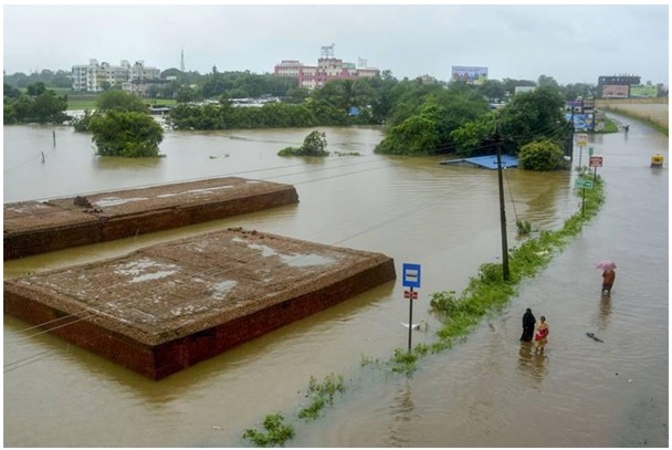 Fury of Floods: Massive rains across Sangli, Satara, Kolhapur, western ...