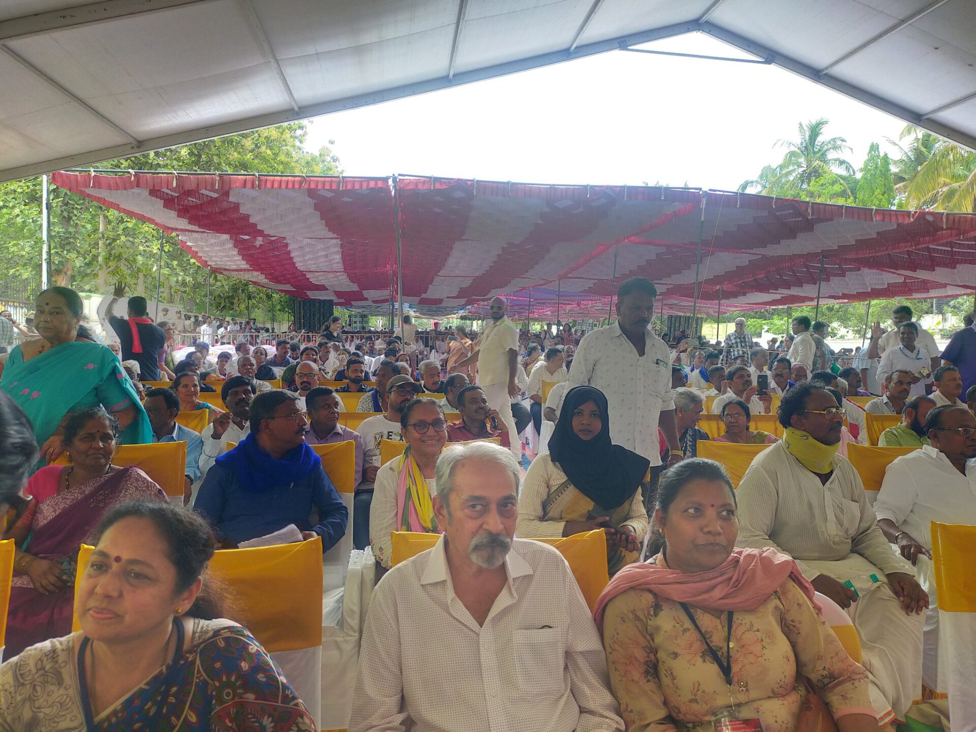 #HassanChalo: Thousands protest demanding justice for the victims of ...